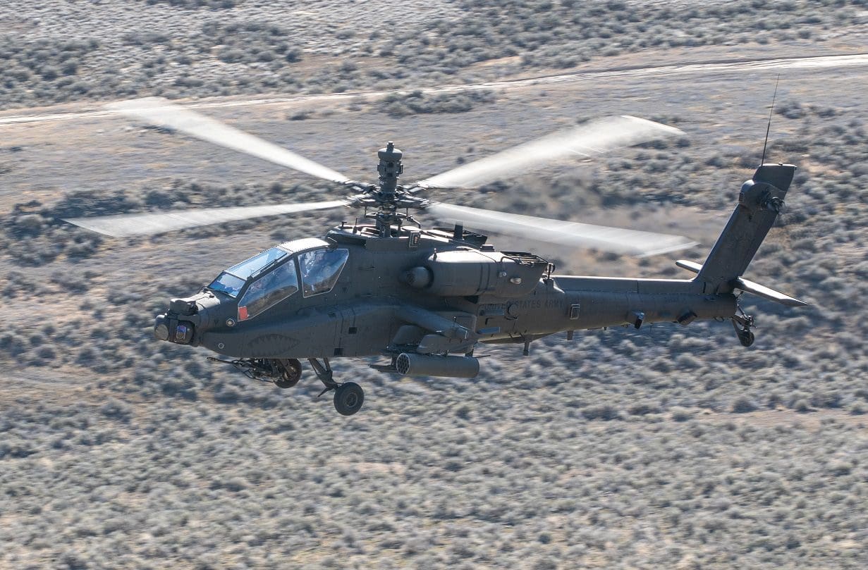 EE.UU. entregará helicópteros de ataque AH-64 Apache a Polonia