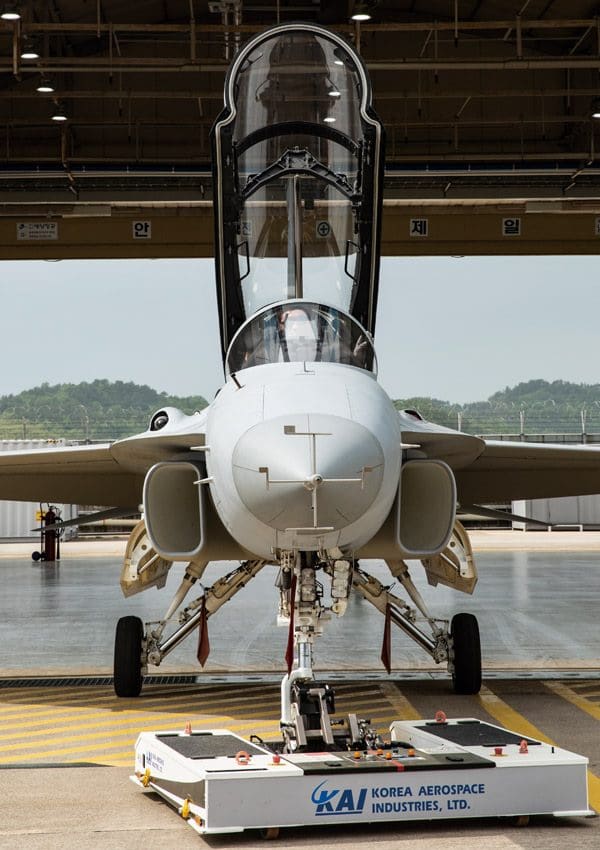 El KAI FA-50 Fighting Eagle ya cuenta con su sistema de ...