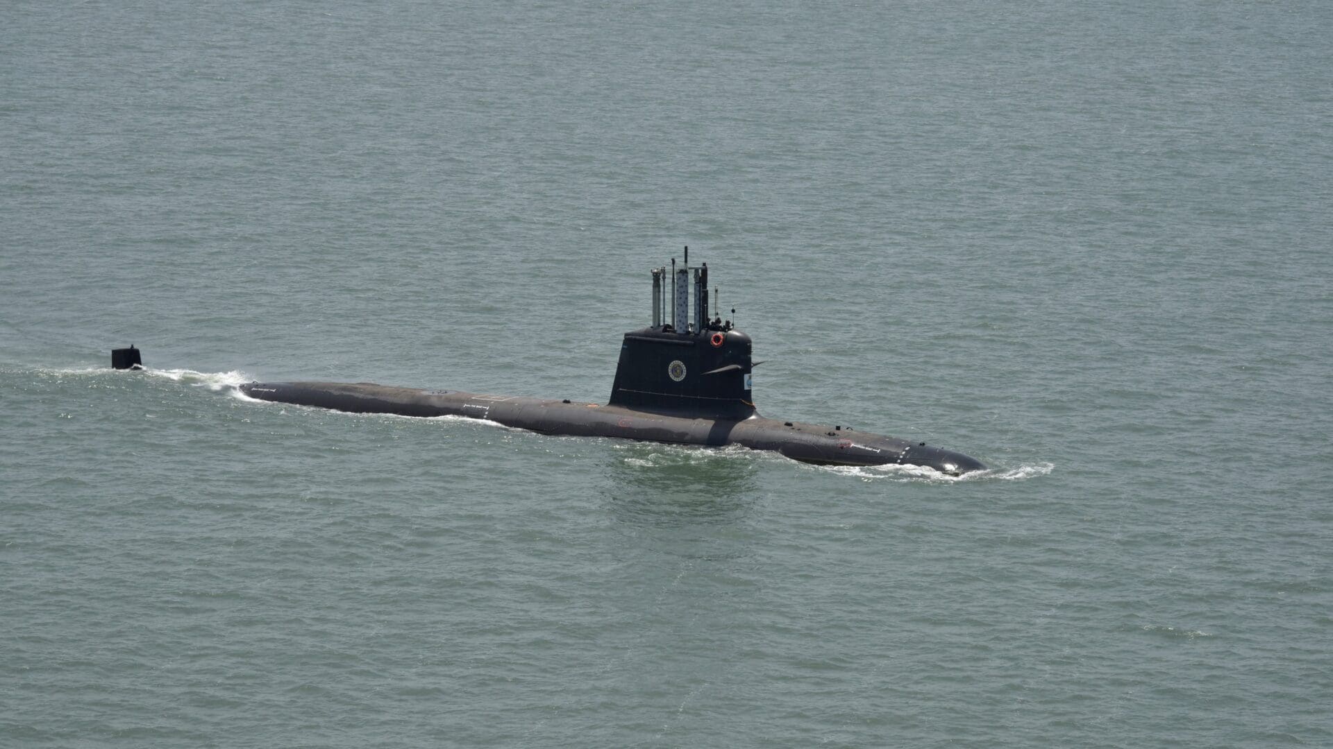 La Armada de la India comenzó las pruebas de mar de su sexto submarino ...