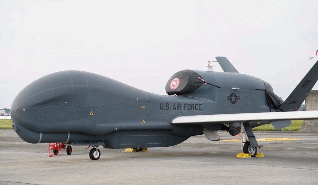 Una mirada a los RQ-4 Global Hawk que la Fuerza Aérea de EE. UU. ha desplegado en Japón