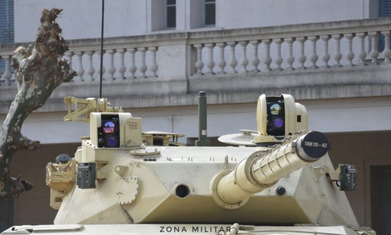 TAM 2C-A2, VCBR y helicópteros, algunos de los planes de modernización ...