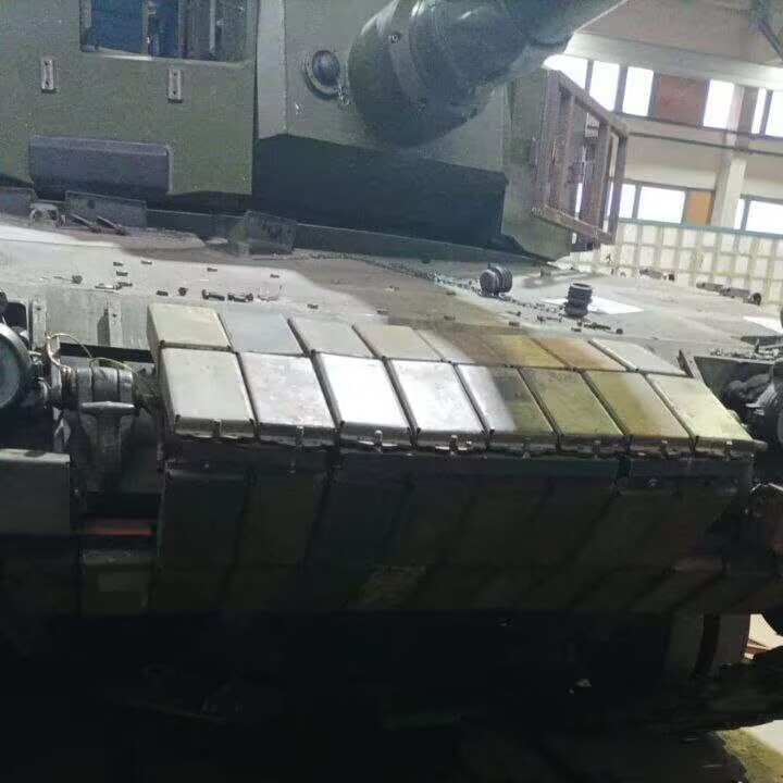 Los Leopard 2A4 ucranianos comienzan a ser equipados con blindaje ...