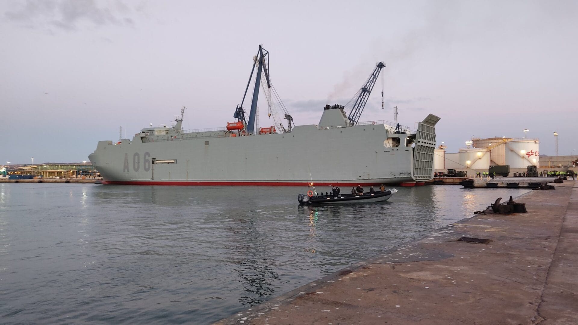 El gobierno español licita la compra de dos nuevos buques ...