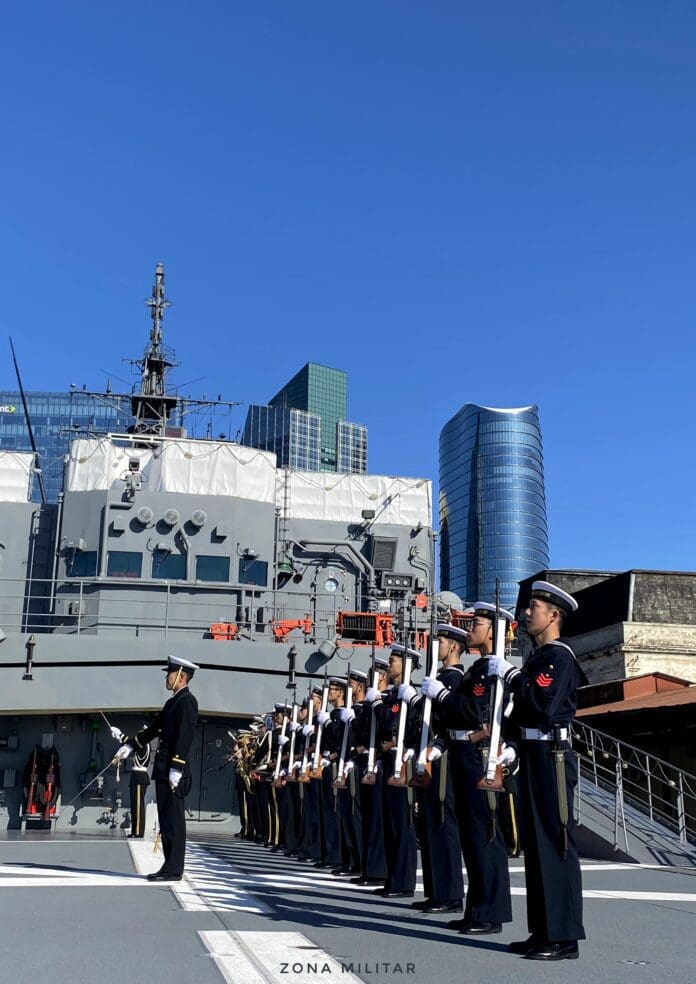 Conociendo al JS Kashima y JS Hatakaze: los buques de la Fuerza ...