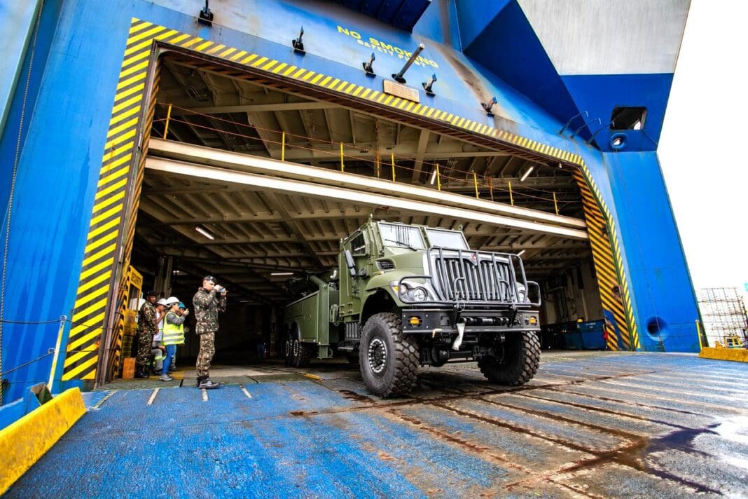 El Ejército Brasileño recibe 20 nuevos camiones de recuperación de ...