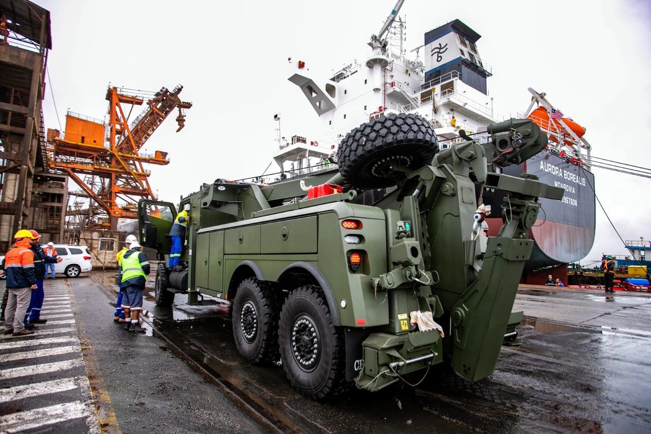 El Ejército Brasileño recibe 20 nuevos camiones de recuperación de ...