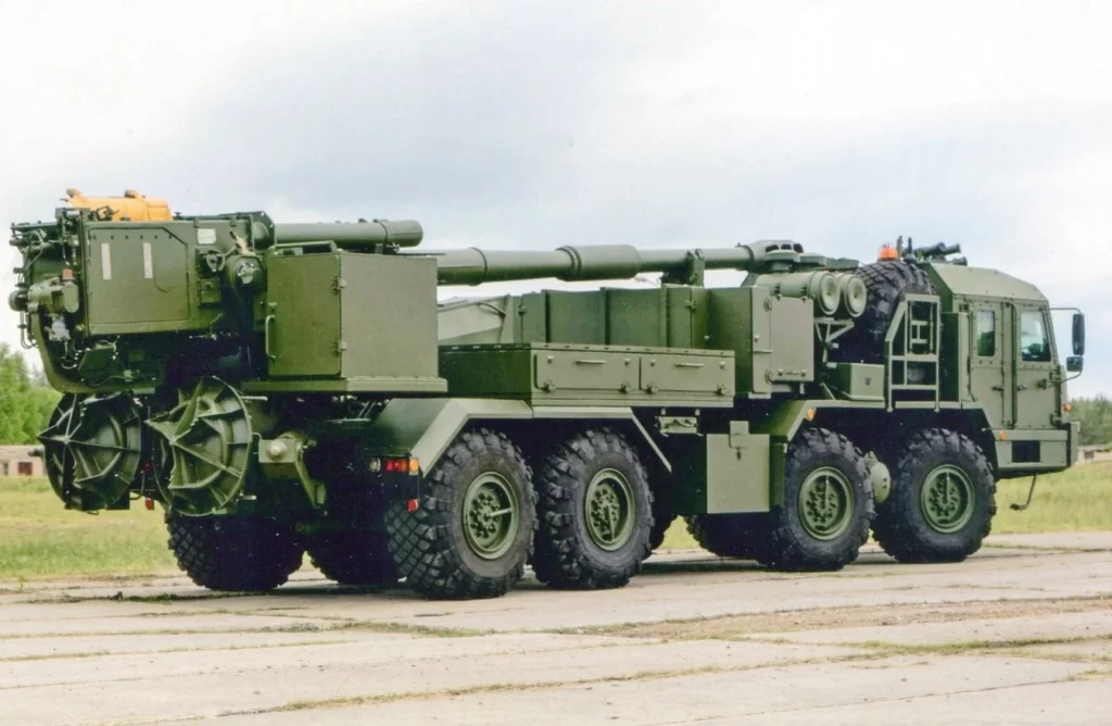 Avanza el desarrollo del nuevo obús autopropulsado 2S43 Malva de las Fuerzas Terrestres rusas