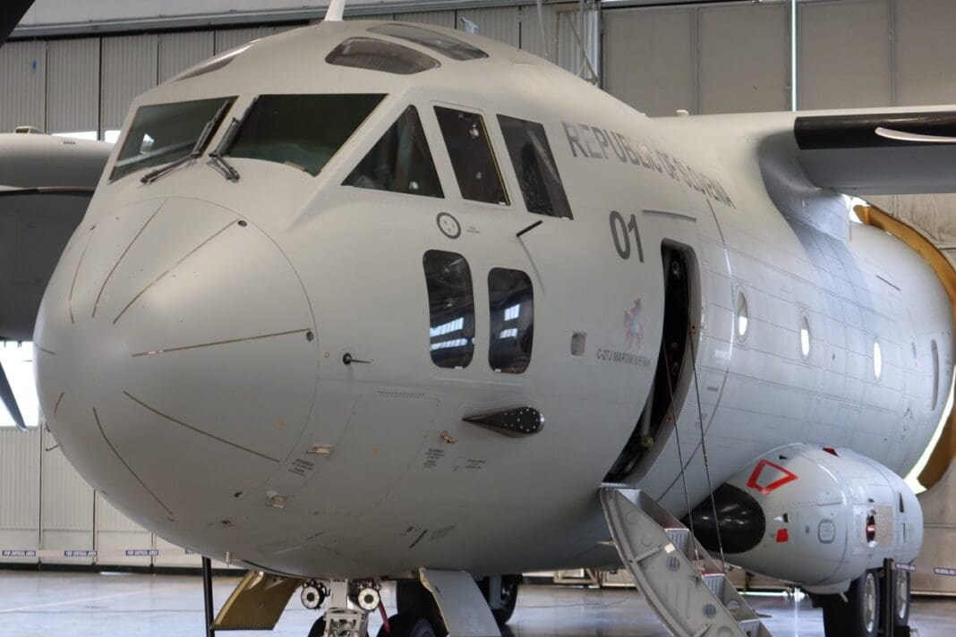Leonardo entrega a la Fuerza Aérea de Eslovenia el primer avión de ...