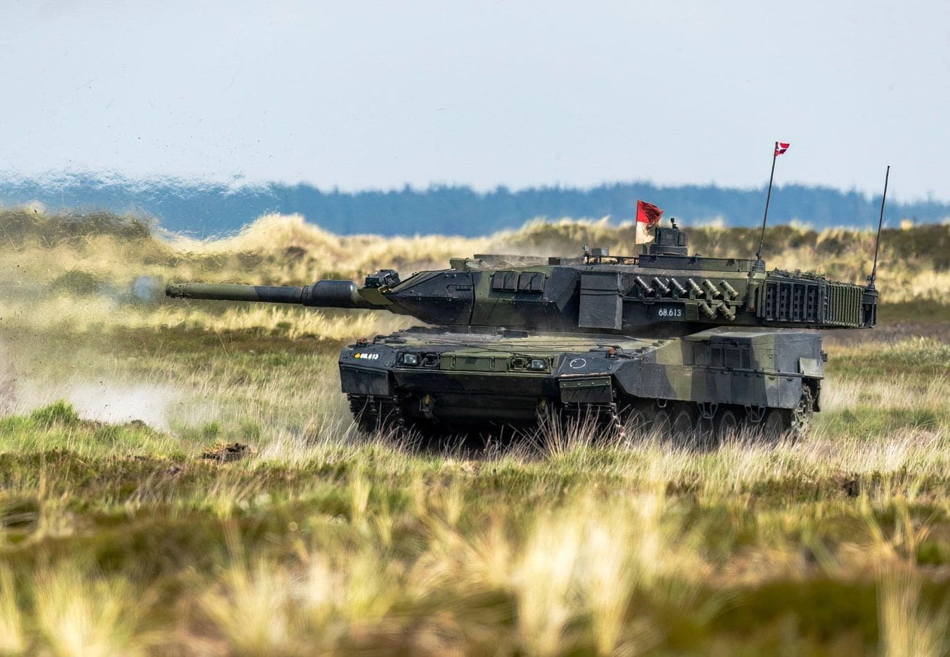 El Ejército de Dinamarca incorporó el último tanque Leopard 2A7 ...