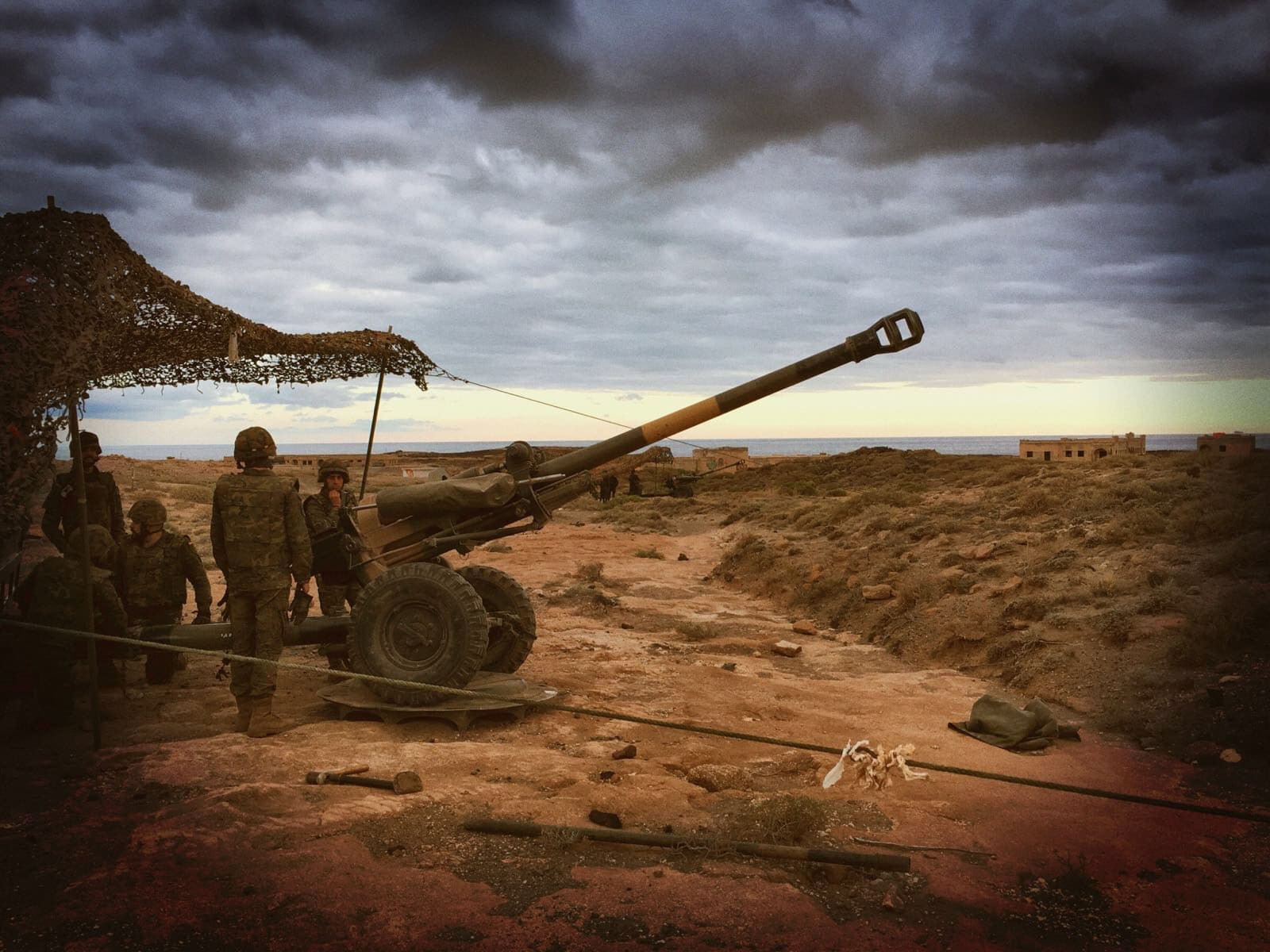 El Consejo de Ministros aprueba la compra de munición de 105mm para los obuses de artillería ...