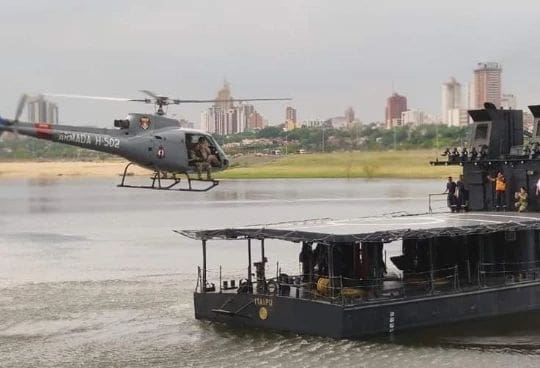 La Armada de Paraguay demuestra sus capacidades en la Bahía de Asunción