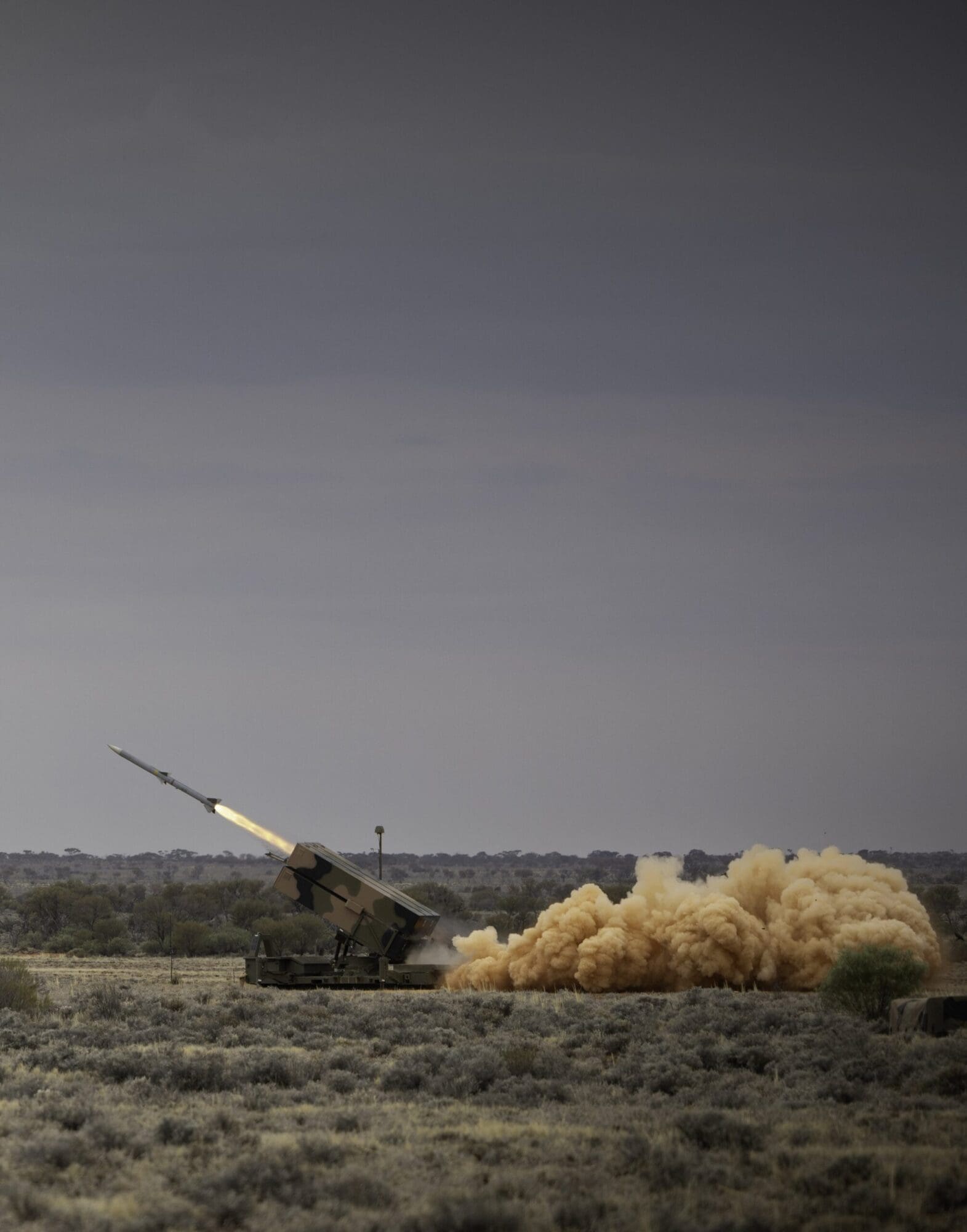 El Ejército Australiano realizó el primer lanzamiento de un misil AIM ...