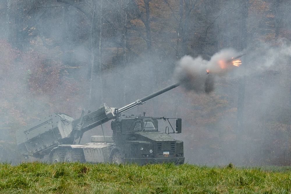 BAE Systems, Babcock y RBSL apuestan por el Archer como futuro obús autopropulsado del Ejército ...