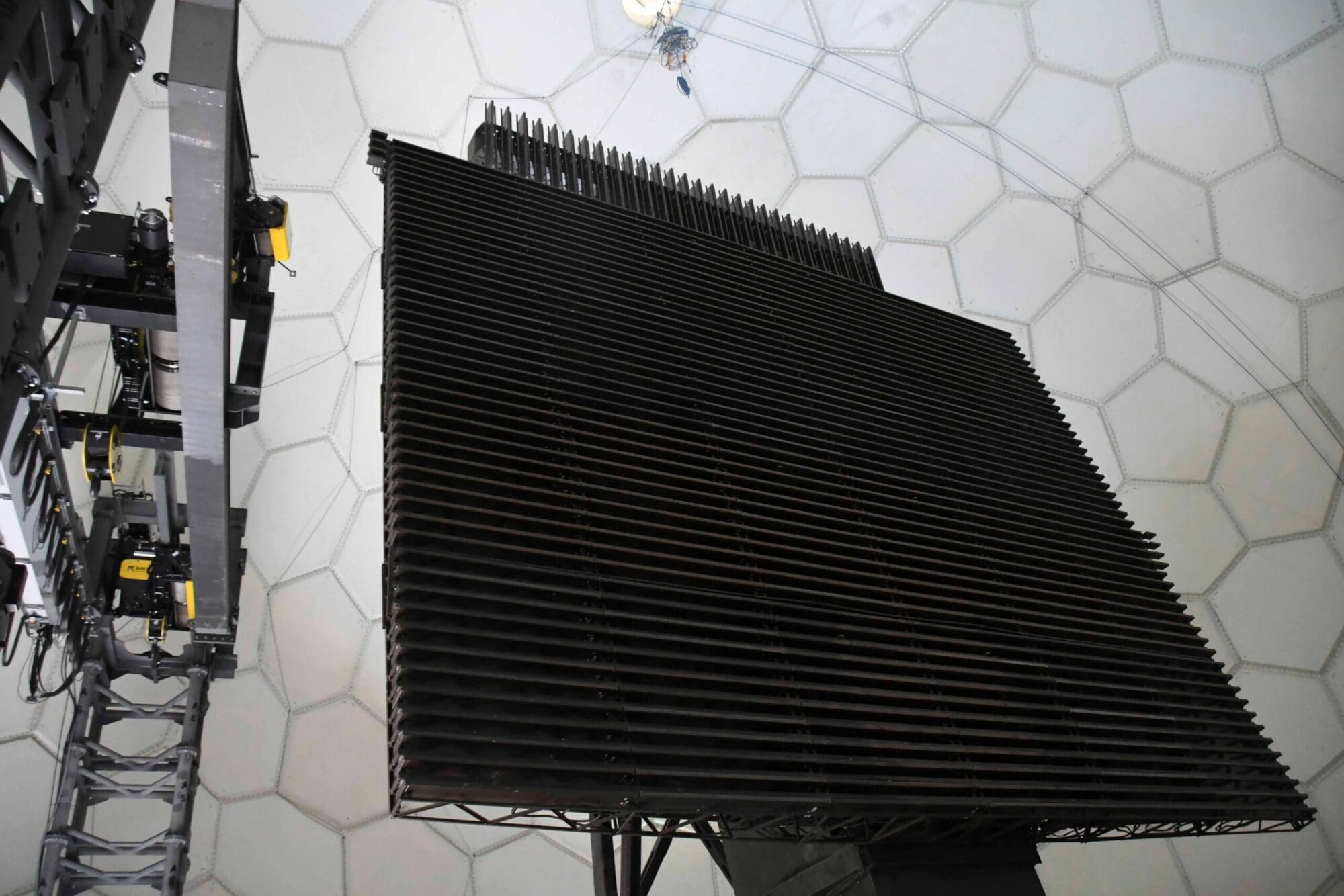 La Fuerza Aérea Argentina inaugura un nuevo radar RPA de control y ...