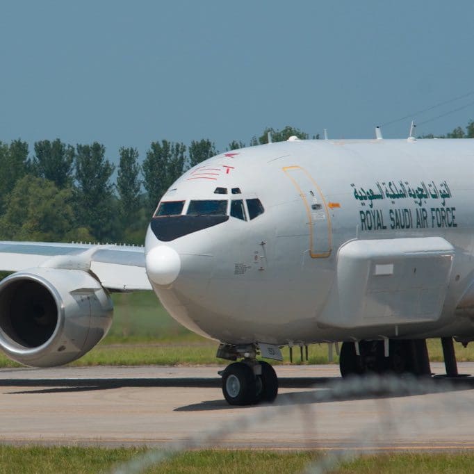 EE.UU. autoriza la modernización de uno de los aviones SIGINT RE-3A de ...