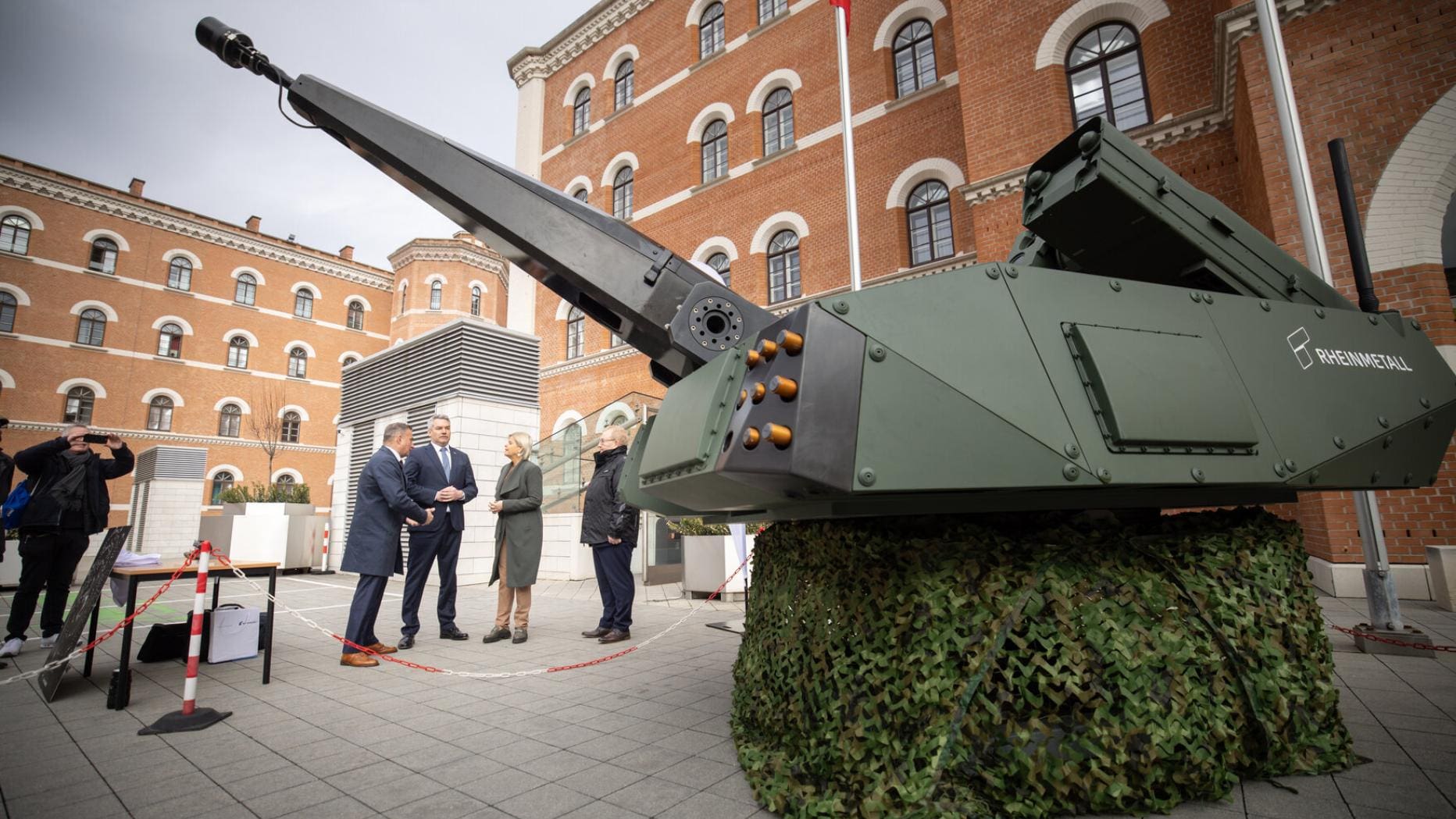 MBDA y Rheinmetall buscan integrar el nuevo misil antidrones SADM en el ...
