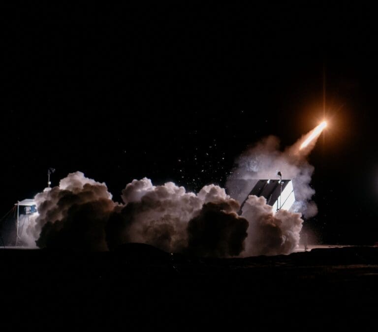 Raytheon y Kongsberg completan con éxito el primer lanzamiento de un ...