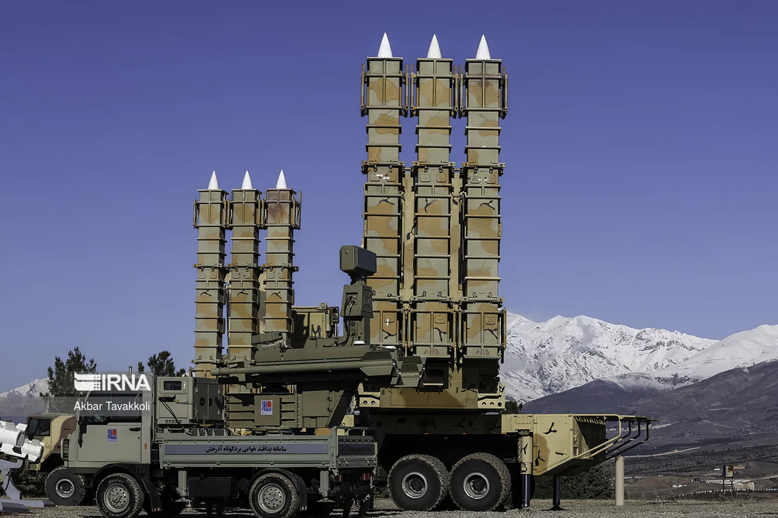 Iran showcases new defense systems with russian assistance