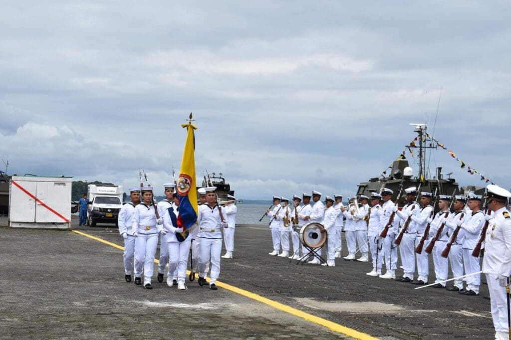 Leaving behind an important legacy of service, the Colombian Navy decommissioned the ship ARC Calima