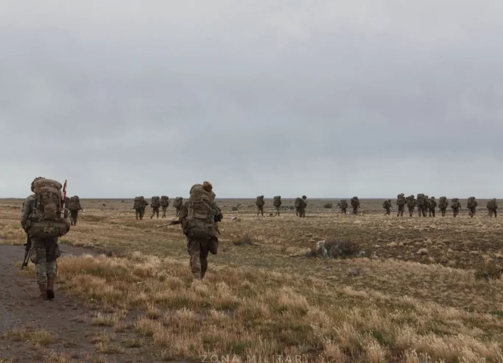 Coverage - Within the operational activity of Argentina's 24th ...