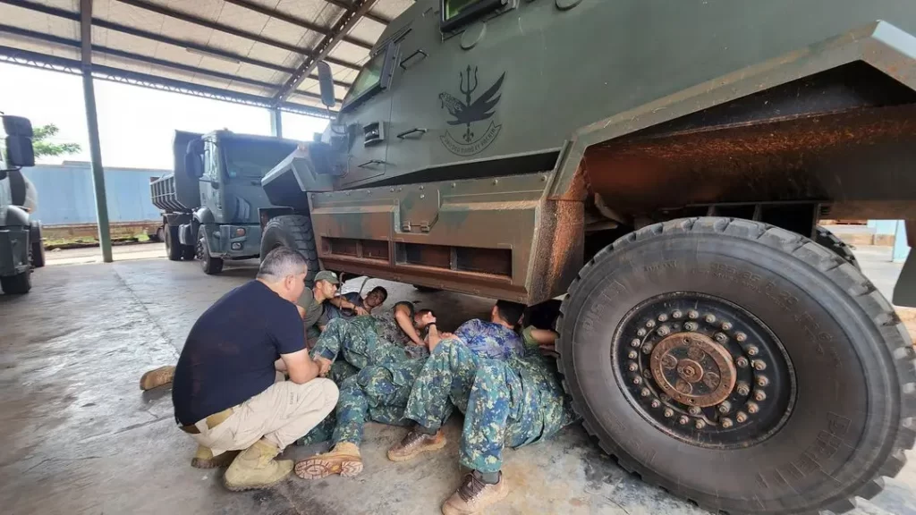 The Paraguayan Army obtains certification for the maintenance of its 4× ...