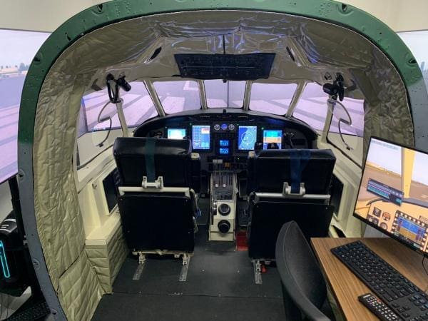 Brazilian Air Force receives new flight simulator for C-95M Bandeirante ...