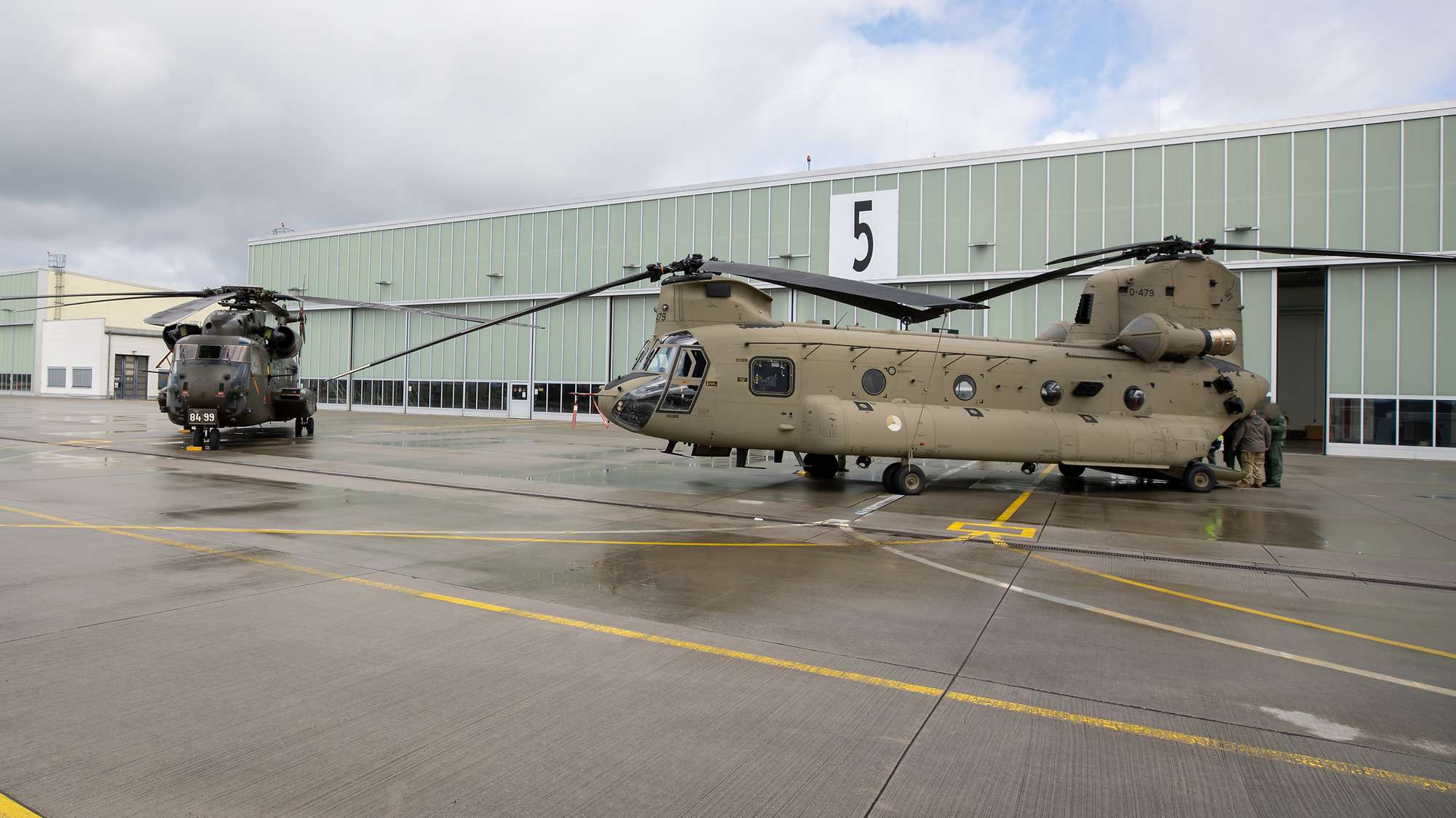 Netherlands supports the German Armed Forces for the future integration of their new CH-47F ...