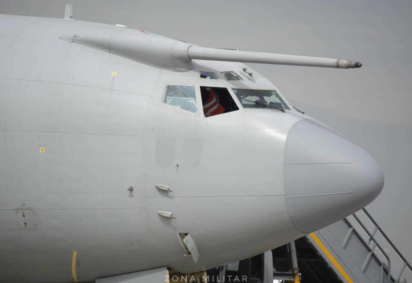 ZM en FIDAE - El AWACS E-3 Sentry "905" de la Fuerza Aérea de Chile al ...