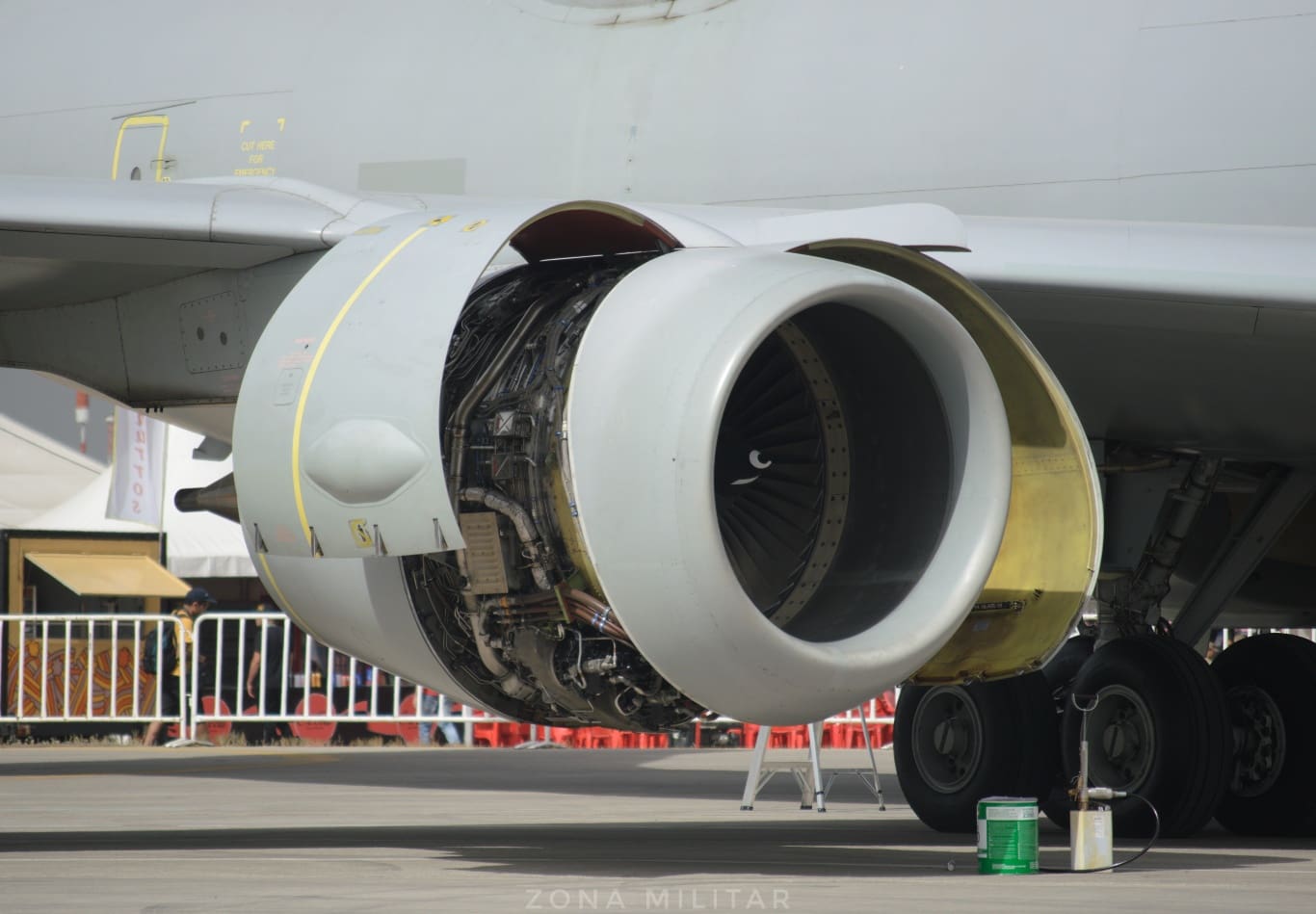 ZM en FIDAE - El AWACS E-3 Sentry "905" de la Fuerza Aérea de Chile al ...