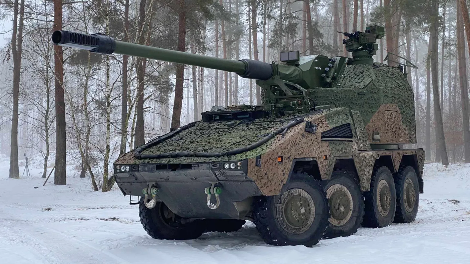 The British Army selects the German IFV Boxer RCH155 as its future ...