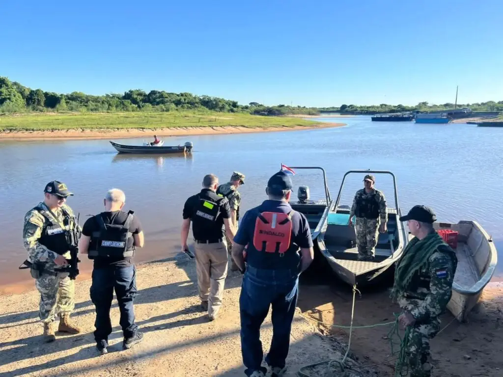Two officials from the Paraguayan Navy will participate in the Southern ...