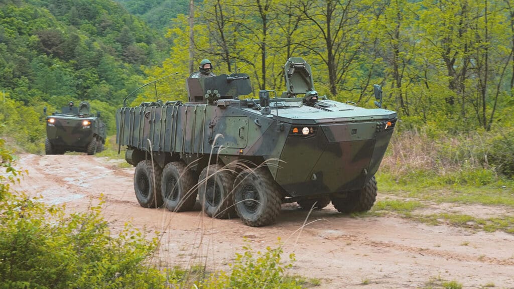 El Ejército del Perú avanza en la adquisición de los nuevos VCBR 8x8 ...