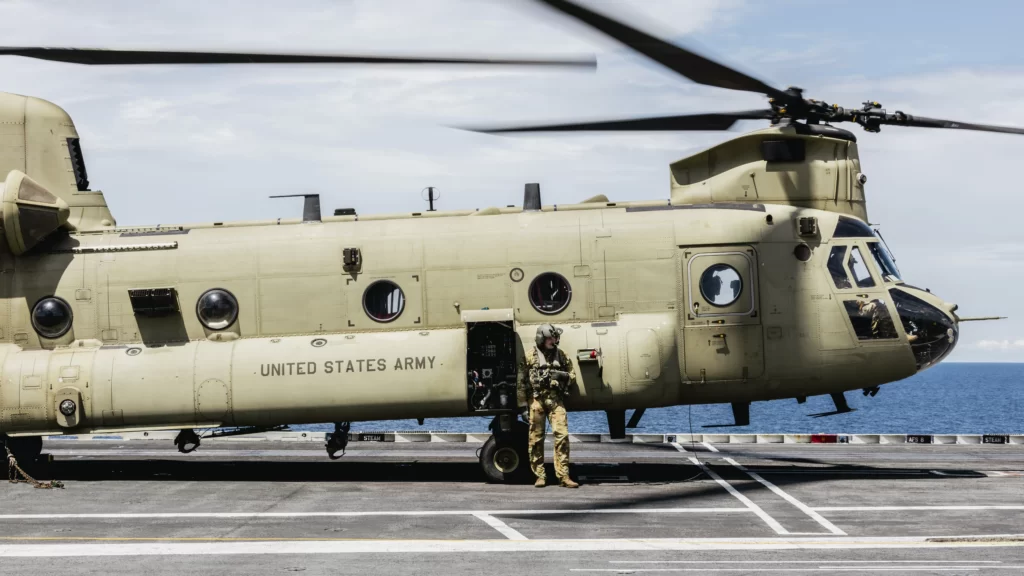 A U.S. Army CH-47F Chinook operated from the USS George Washington ...