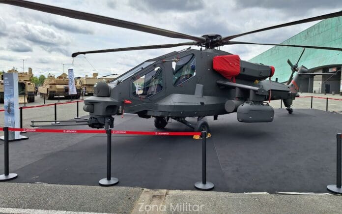 ZM en Eurosatory - Leonardo presenta a su nuevo helicóptero de ataque AW249 Fenice