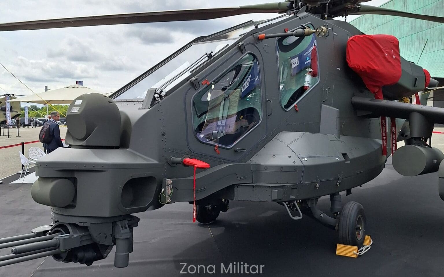 ZM en Eurosatory - Leonardo presenta a su nuevo helicóptero de ataque ...