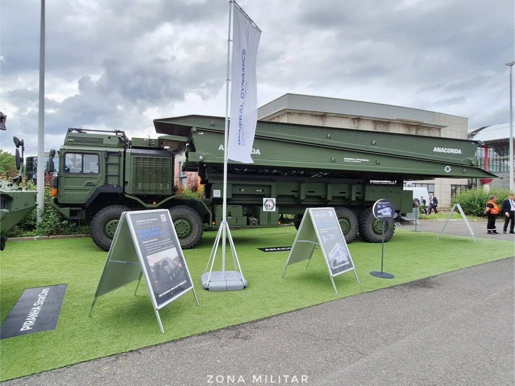 ZM en Eurosatory - GDELS presentó a la nueva versión del VCBR 6x6 ...