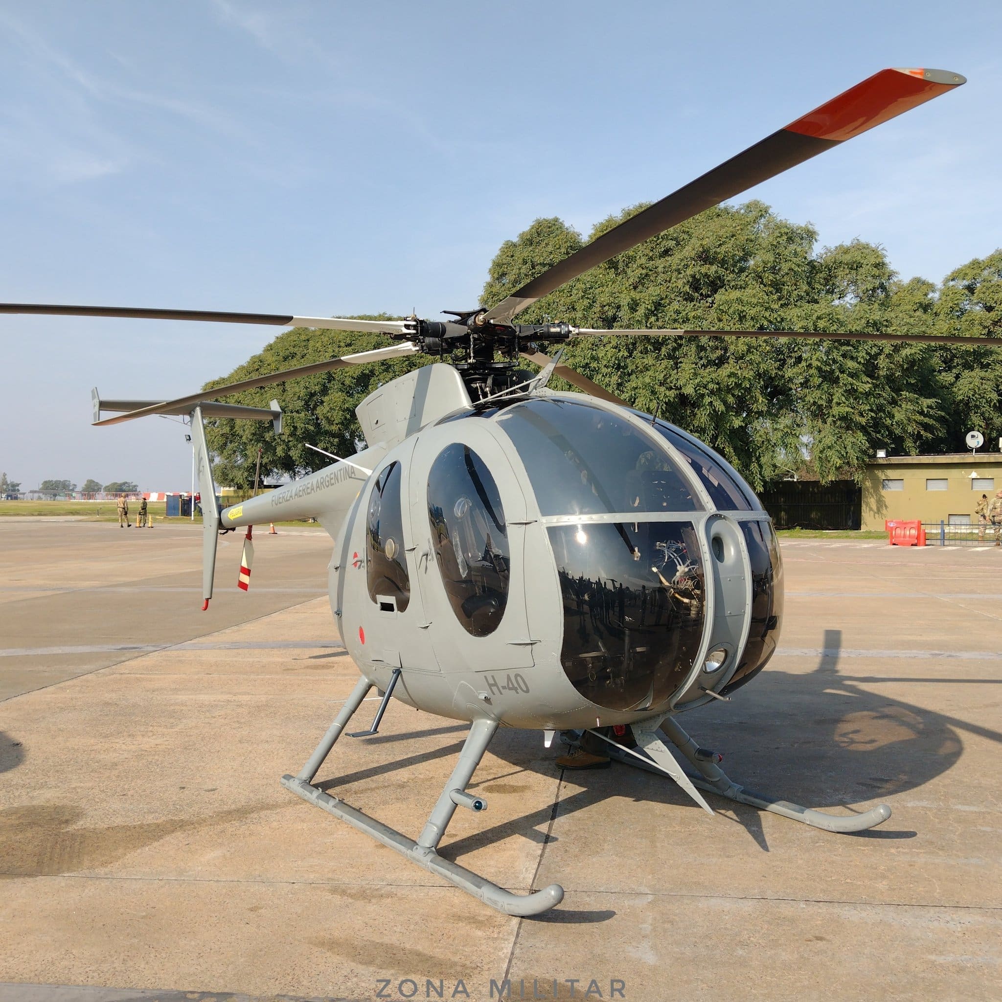 Cobertura - Presentación oficial del primer helicóptero Hughes 500 ...