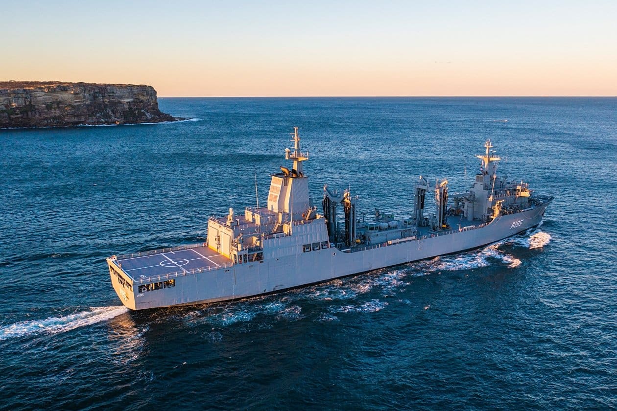 Por problemas técnicos, los buques de abastecimiento construidos por ...