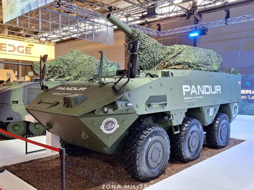 ZM en Eurosatory - GDELS presentó a la nueva versión del VCBR 6x6 ...