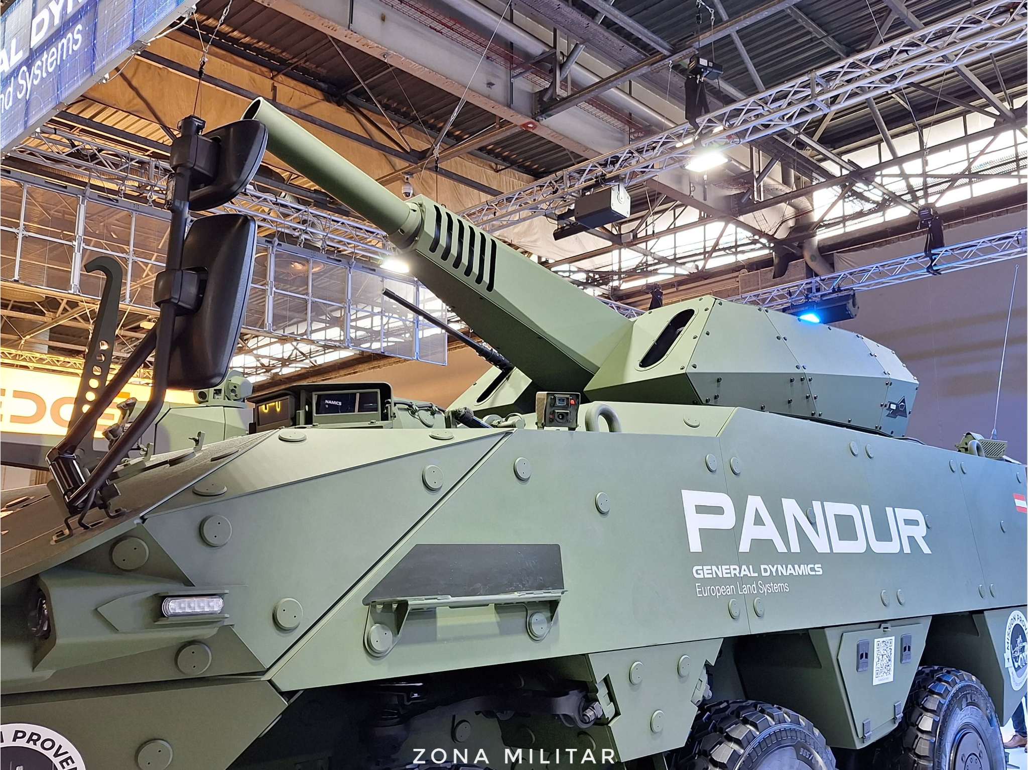 ZM en Eurosatory - GDELS presentó a la nueva versión del VCBR 6x6 ...
