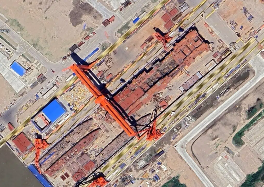 China Navy's new Type 076 amphibious assault ship to be equipped with an electromagnetic catapult