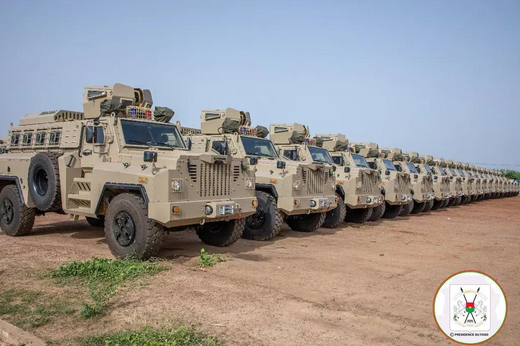 China delivers new 4x4 CS/VP14 and VP11 armored vehicles to the Armed ...