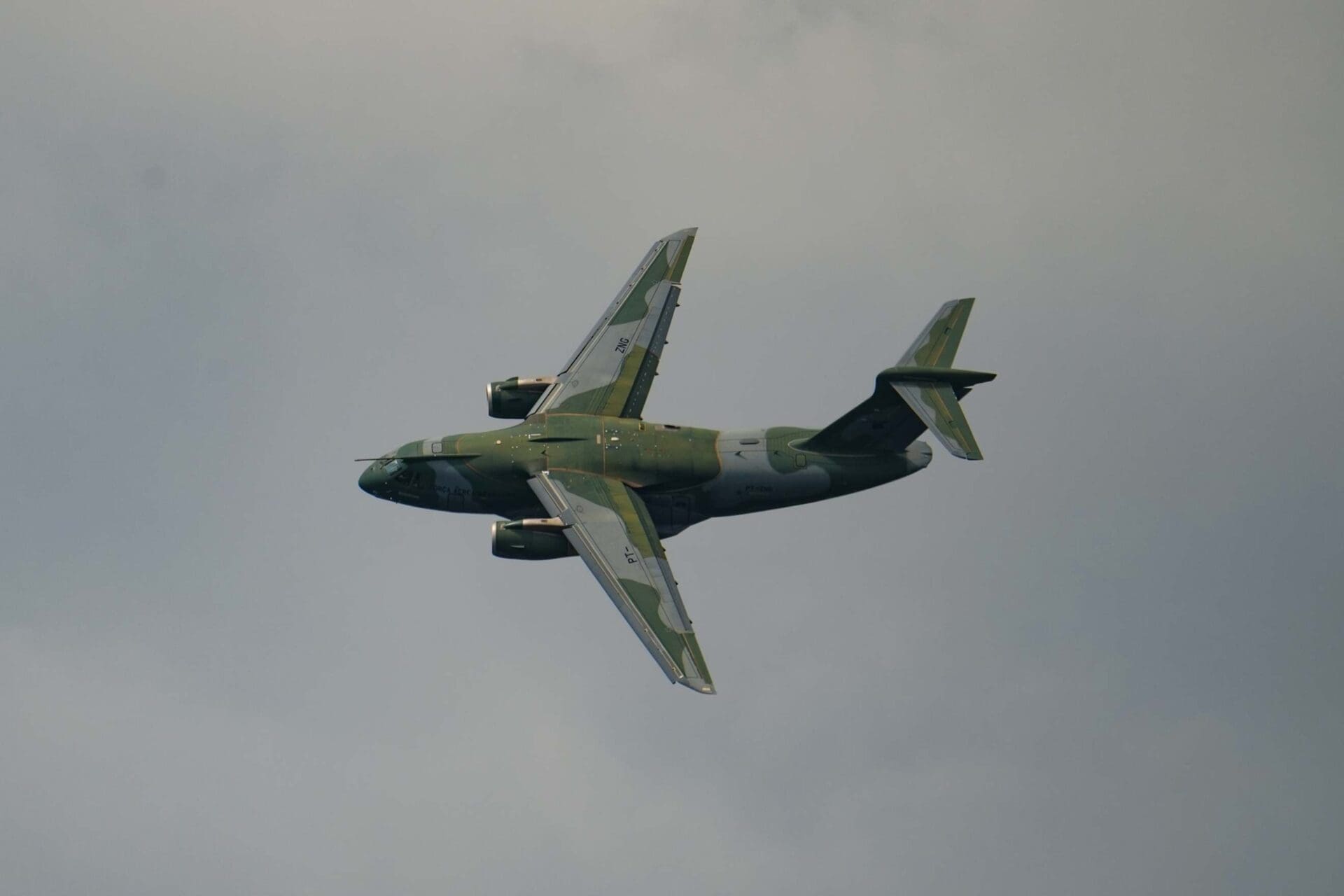 Embraer posiciona al C-390 Millennium como el principal reemplazo de ...