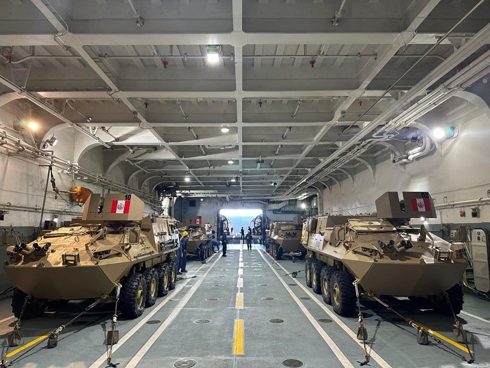 Los LAV II de la Infantería de Marina del Perú operaron junto a ...