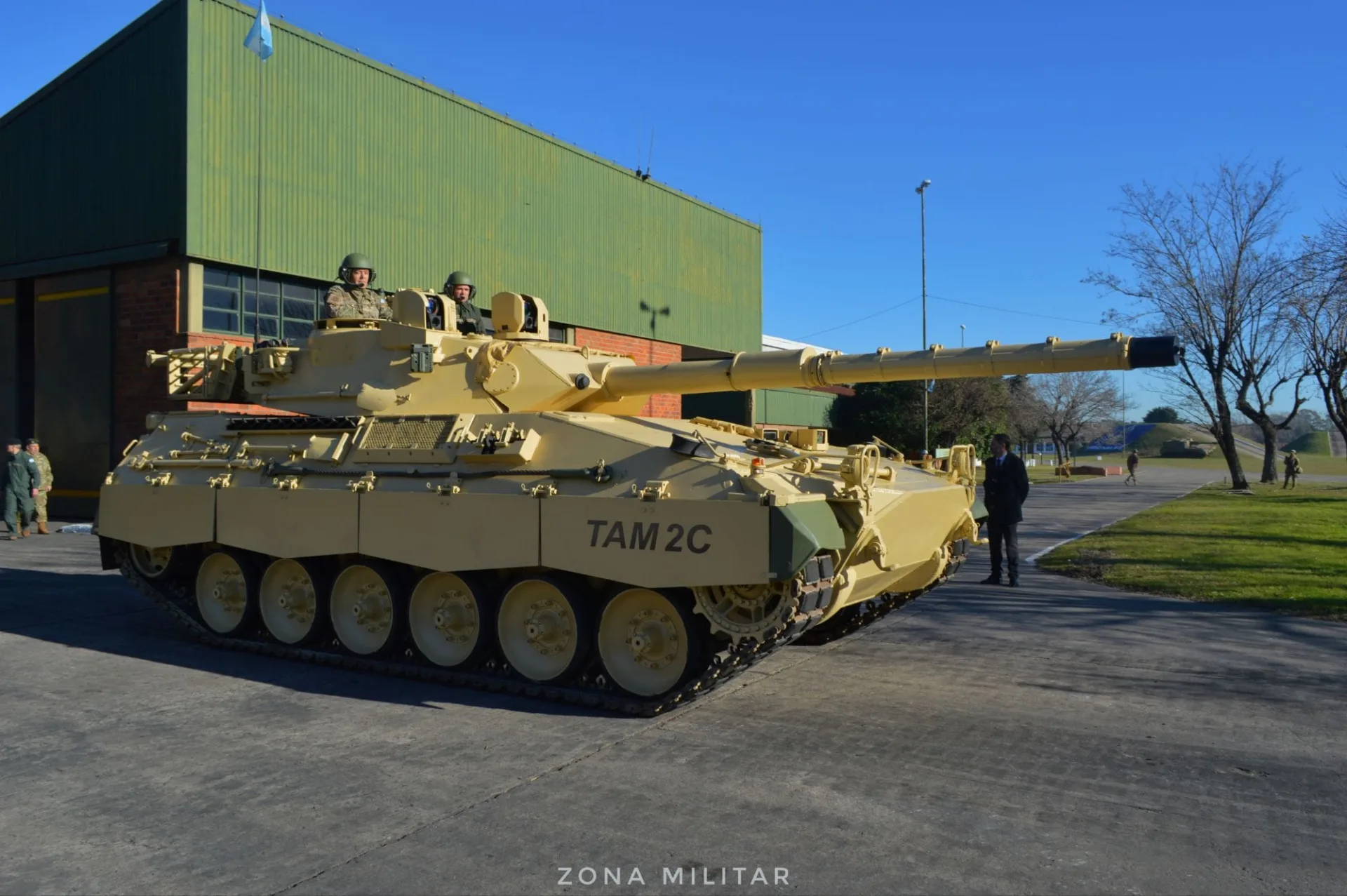 Cobertura - Con la entrega de tres nuevos tanques modernizados, el ...