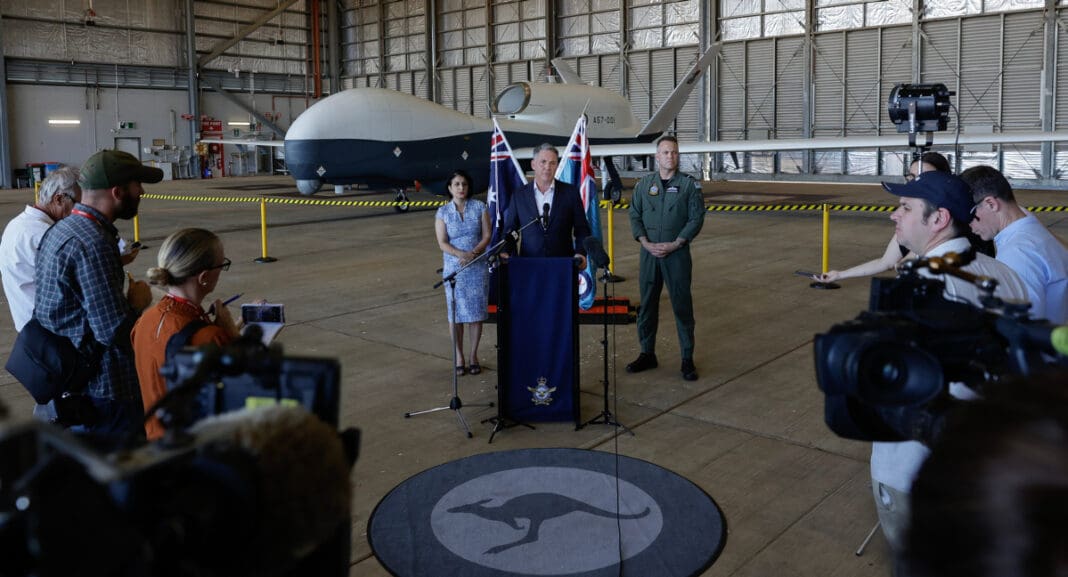 La Real Fuerza Aérea Australiana dio la bienvenida oficial a su primer ...