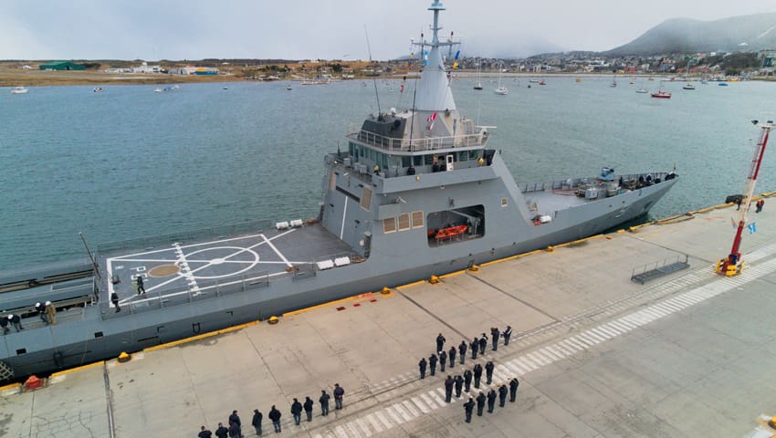 El Patrullero Oceánico ARA Bouchard arriba a Ushuaia para cumplir ...