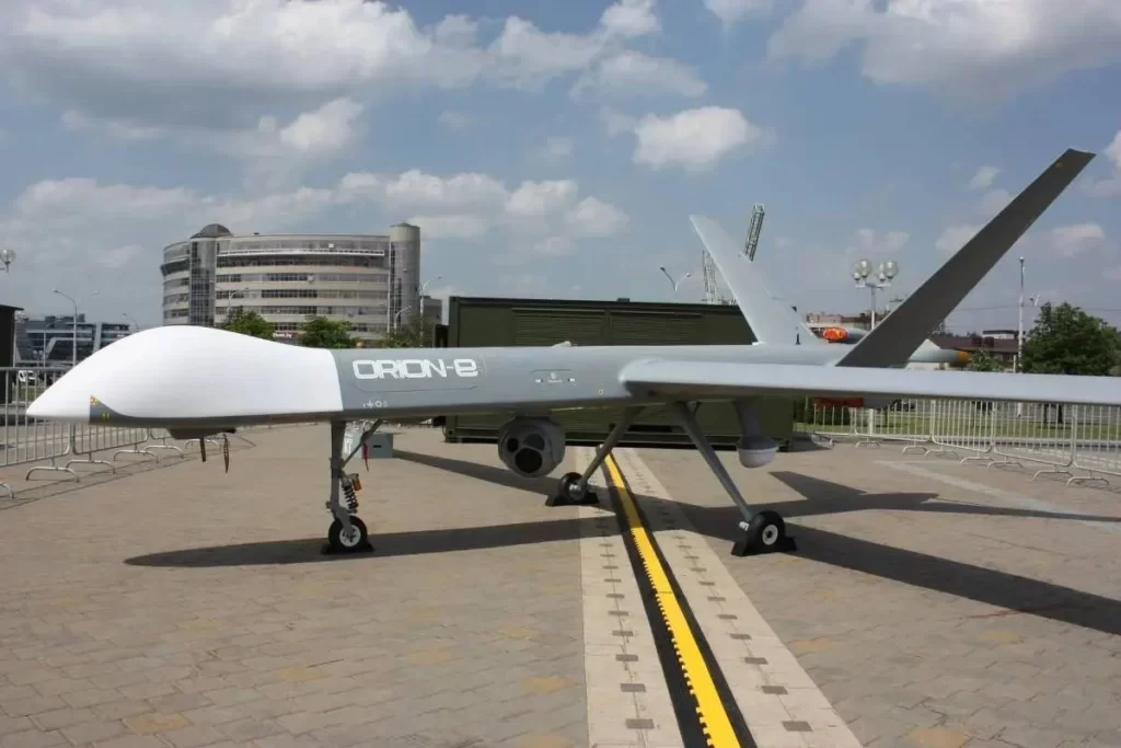 A Russian Armed Forces Orion drone successfully attacks a Ukrainian T ...