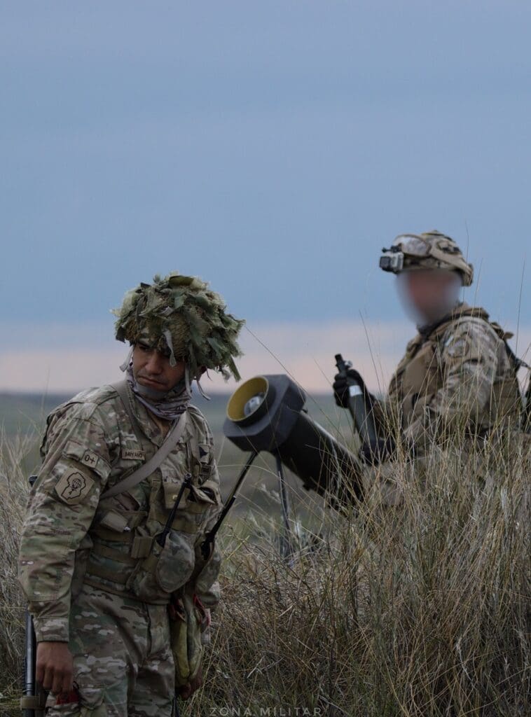 Cobertura - El Ejército Argentino lanzó una munición merodeadora ...