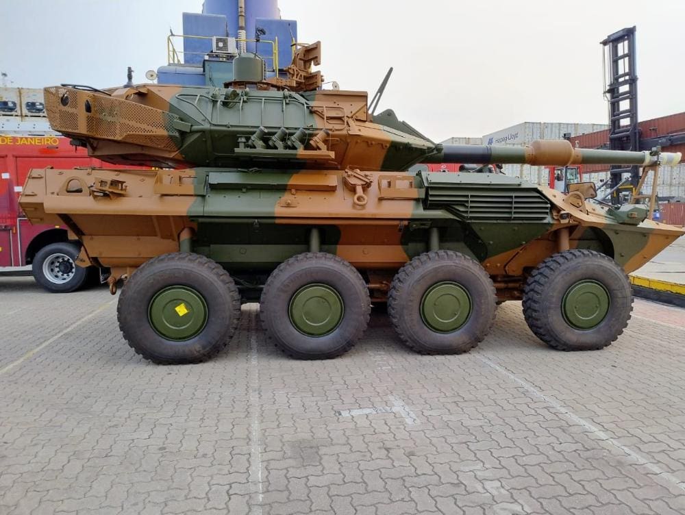 The second of the new 8×8 Centauro II VCBs of the Brazilian Army has ...